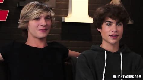 Brunette Gay Anal Sex And Cumshot Eporner