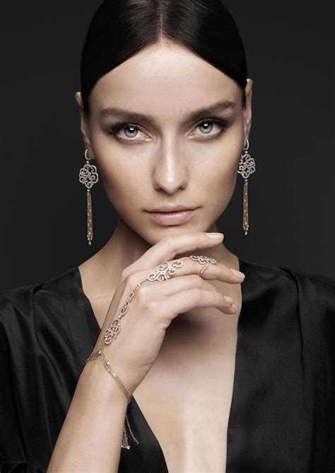 Pin By Anthony Moore On J E W E L I C I O U S Jewelry Model Jewelry
