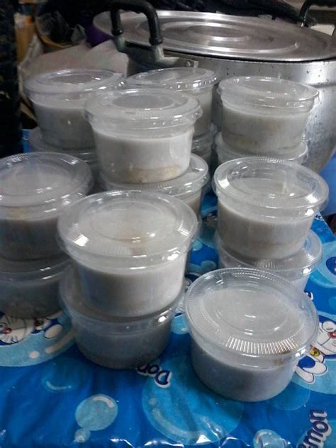 กล้วยบวชชีอและบัวลอยเผือก 20 บาท ร้านขนมหอมอ่อนหวาน