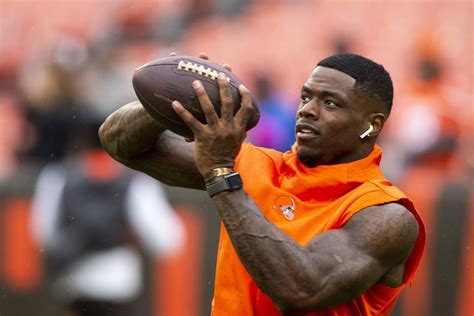 Report Josh Gordon Plans To Sign With Chiefs Arrowhead Pride