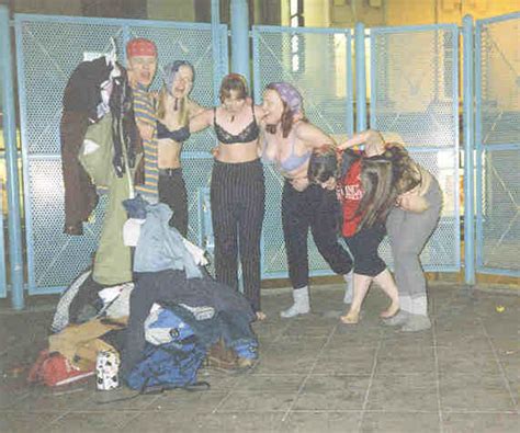 Porn Pic From Public Nollingen Female Skin 09 15 06 Sex Image Gallery