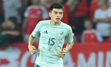¿quién Es Gilberto Mora El Futbolista Más Joven En Debutar Con La