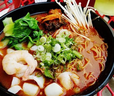 [i Ate] Spicy Seafood Kimchi Ramen R Food