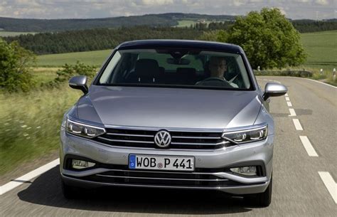 Volkswagen Passat 2019 Sedan Reviews Technical Data Prices