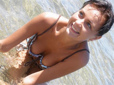 Downblouse Cleavage Nipple Lingerie Free Sex