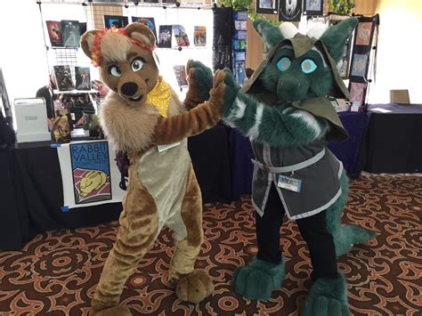Pin By Kohaku Cabbit On Random Fursuiting Photos Furry Anthro Furry