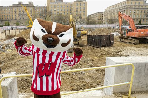 Groundbreaking Cdis Building To Foster High Tech Innovation Collaboration Uw Madison News