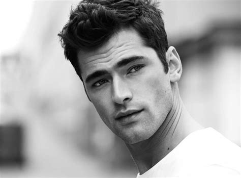 ¿cuánto Mide Sean Opry
