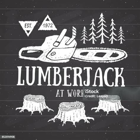 전기 톱 빈티지 라벨 손으로 그린된 스케치 그런 지 질감된 복고풍 배지 인쇄 술과 직장에서 등심 디자인 T셔츠 인쇄 칠판 배경