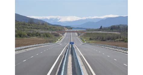 Спират движението по пътя Мездра Ботевград заради ремонт