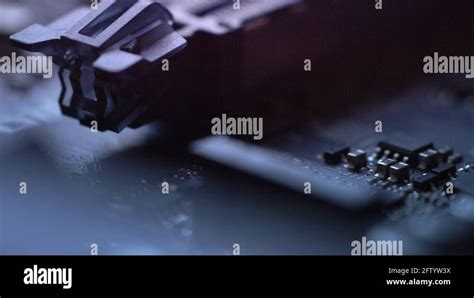 Physical Cores Stock Videos And Footage Hd And 4k Video Clips Alamy