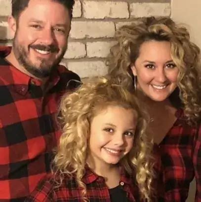 Mallory James Mahoney Wiki Bio Boyfriend Height Weight Age More