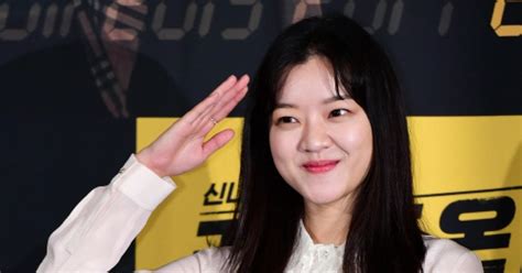 [포토] 고아성 거수경례하는 열정파 순경