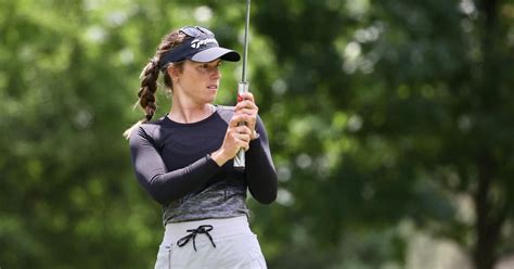 Sluggish From Exhausting Weekends Tess Hackworthy Leads Former Badgers Teammate Bobbi Stricker