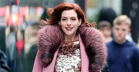 Anne Hathaway Debuts Bold Red Hair See The Dramatic Look Access