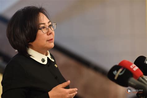 УИХ ын гишүүн С Одонтуяа С Ганбаатар нар хоёр яамны сайдыг яаралтай томилохыг шаардлаа
