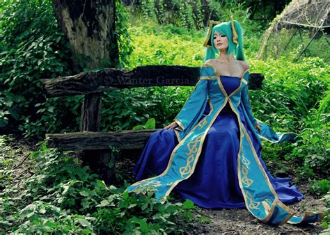 Sona Lol Cosplay