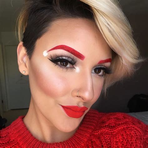 Грим с шапката на Дядо Коледа Life Dir Bg