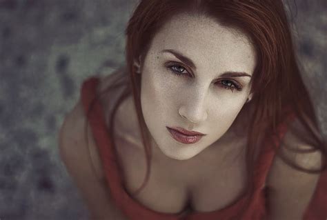 Redhead Cleavage Hd Wallpapers Free Download Wallpaperbetter