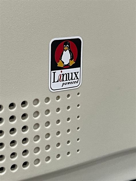Linux Powered Tux Color Penguin Logo Case Badge Sticker White Geekenspiel