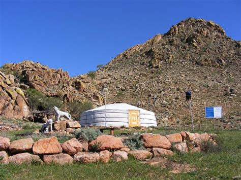 Хөвсгөл аймгийн аялал жуулчлалын лавлах сайт Мөнх хааны гэрэлт хөшөө Бүрэнтогтох сум Facebook