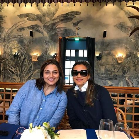 Shilpa Shirodkar Photos Find Latest Hd Images Pictures Stills And Pics Filmibeat