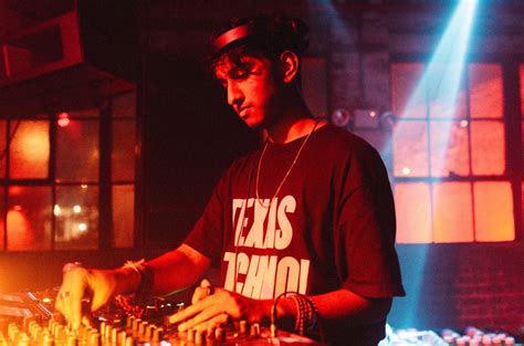 Decoder Xx 15 Molecular Recordings