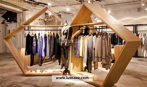 طراحی داخلی مجتمع تجاری با لوکس سازه 02172926