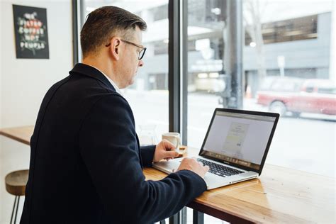 how to message a recruiter on linkedin onrec