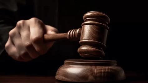 儿子在校被同学欺负，爸爸拦截该同学口头威胁20分钟致其产生心理阴影，被行拘10日，提起行政诉讼被法院驳回凤凰网视频凤凰网