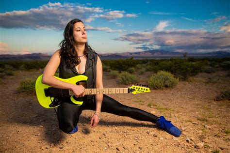 Nili Brosh Official Web Site