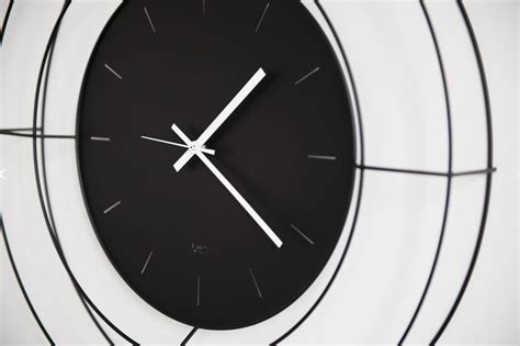 Wall Clock Nude Small Orologio Nudo Piccolo Artecrono