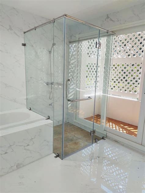 กระจกบูม รับผลิตและติดตั้ง ประตูหน้าต่าง กระจก อลูมิเนียม บ้าน อาคาร