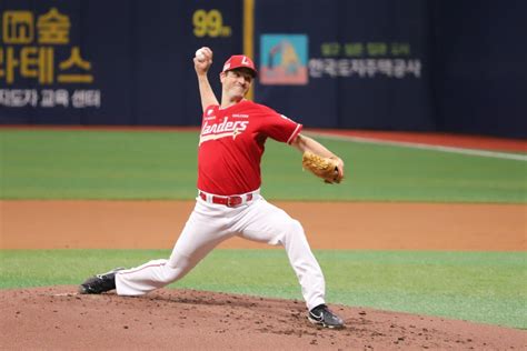 ‘최고 시속 154㎞ Ssg 앤더슨 1선발 증명하는 구위…파죽의 8연승｜스포츠동아