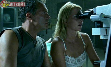 Naked Doreen Jacobi In Crocodile Alert
