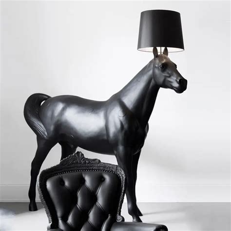 Дизайнерский напольный светильник в виде лошади Horse - Купить люстру в ...