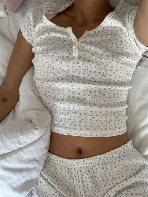 Lucy C Lucyhcowley Profile Pinterest