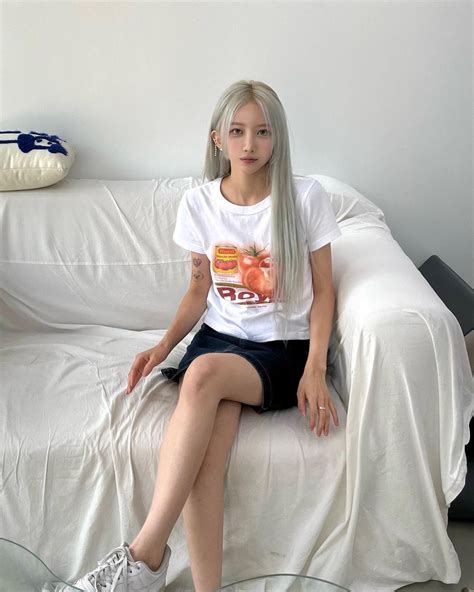 Blonde And Cute R Realasians