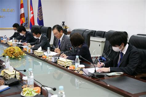 រូបភាពសកម្មភាព ឯកឧត្ដម ប្រាជ្ញ ចន្ទ ប្រធាន គ ជ ប ដឹកនាំមន្ត្រីជាន់ខ្ពស់ គ ជ ប