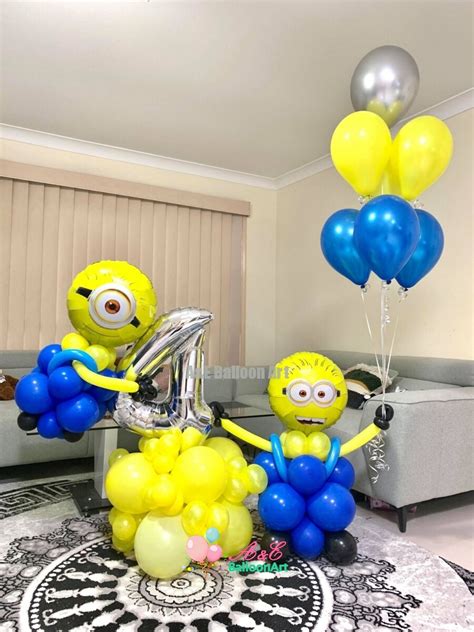 Number 4 Design With Minion Character Design Code Ac27 Aande Balloonart