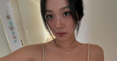 벗다가 그만…비비 워터밤 무대 중 수영복 끈 풀렸다 아찔 사고 라스