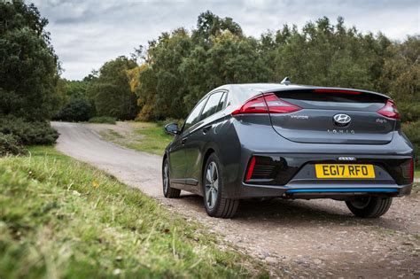 2017 Hyundai IONIQ Premium SE Review