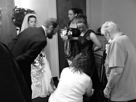 Wedding Photos She Ripped Her Dress 