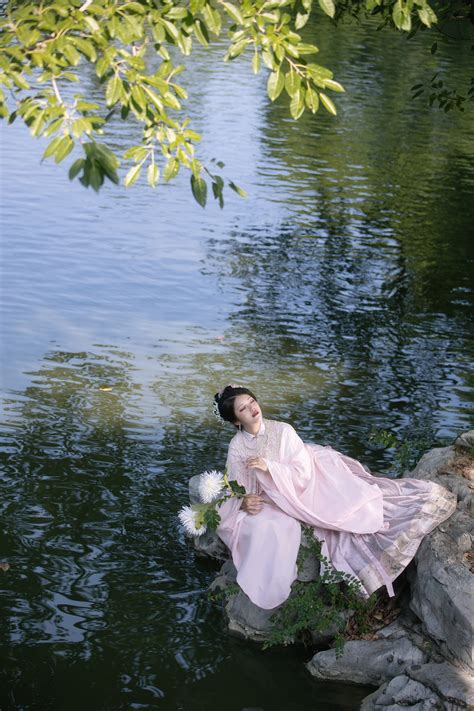 Art Picture Language 20221120 Forsythia V2ph