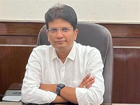 Ias Officer Ashutosh Agnihotri Launches His Book “kuch Adhure Shabd” Theprint Anipressreleases