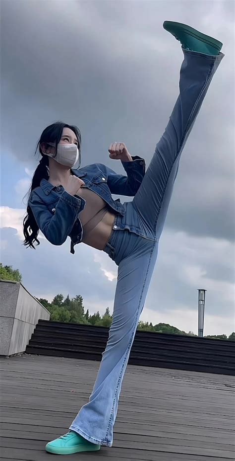 高踢腿 武术 跆拳道 攻击动作 花瓣网