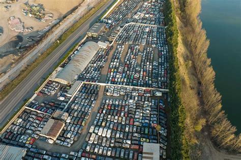 Lkqs 2025 Sustainability Report Puts Salvage Volumes European