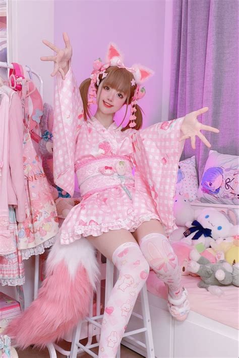 Pin By Geeked Out On Cosplay Pins Cute Japanese Girl Cute Cosplay