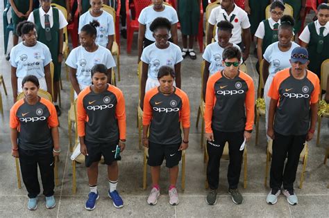 Anuja Patil Dayalan Hemalatha Ekta Bisht And Mansi Joshi Stand For