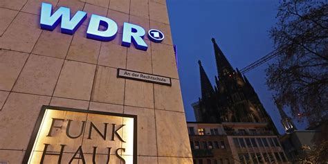 Um Zu Schwurbeln Mutmaßliche Querdenker Kapern Radio Frequenz Des Wdr Mopo